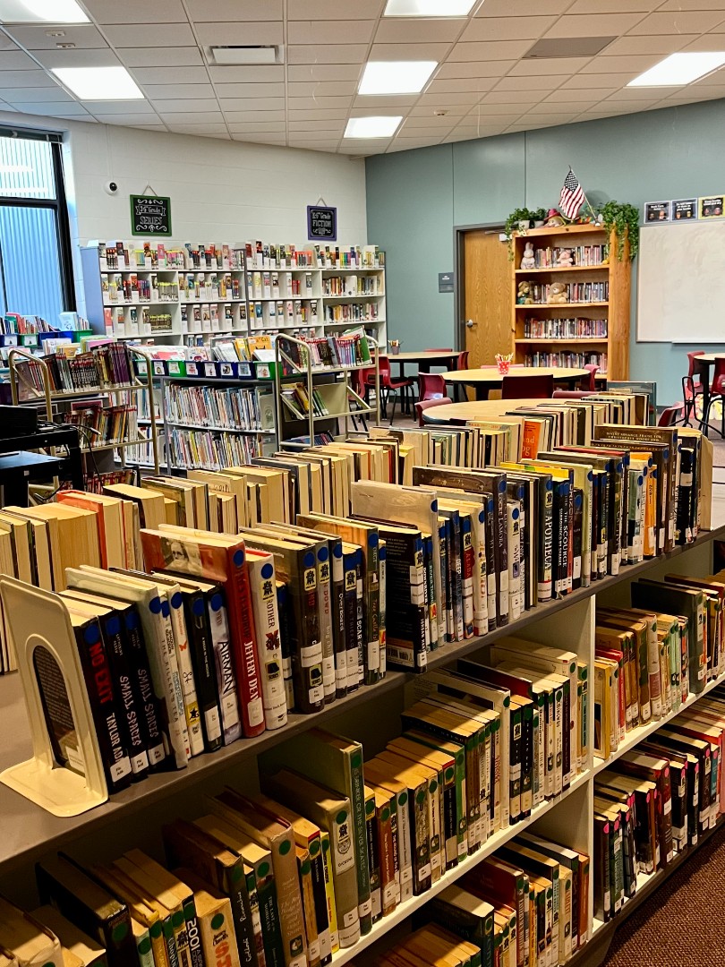Lamoni Community Schools - Welcome to Library!